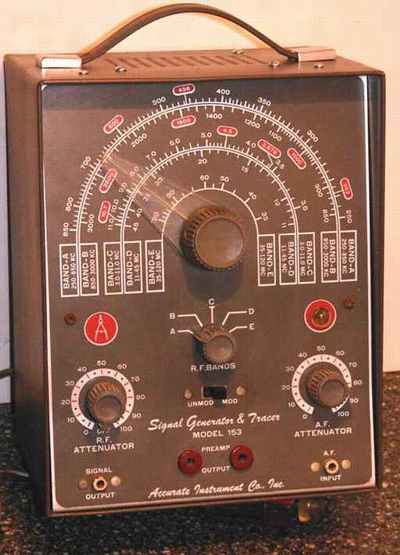 Signal Tracer parade 2